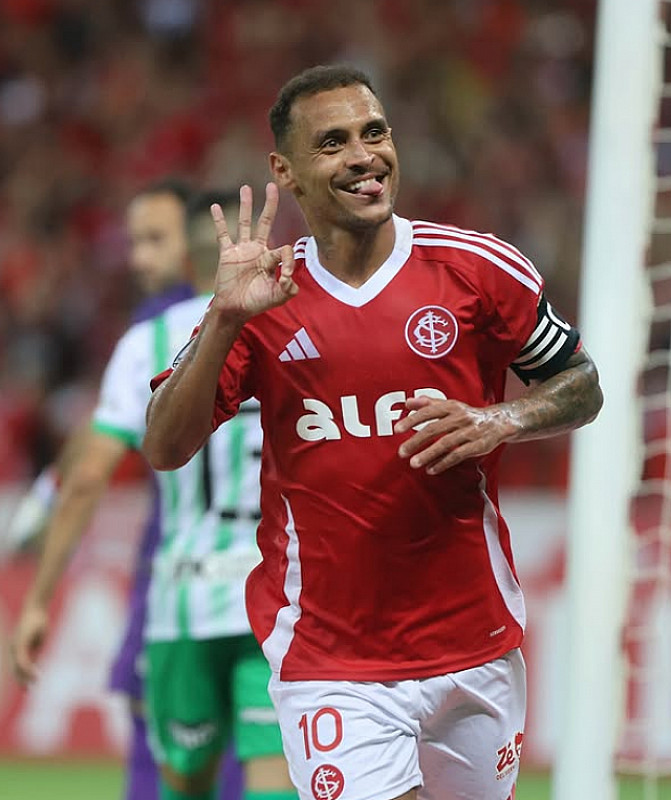 Alan Patrick brilha com hat-trick, e Inter goleia o Atlético Nacional ...